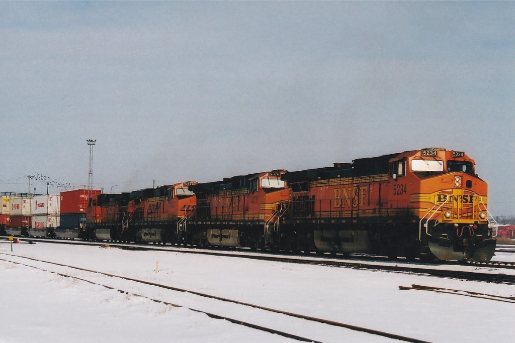 BNSF 5234 East